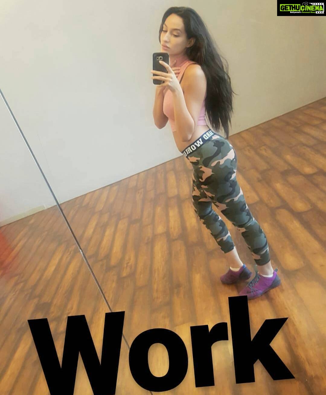 Nora Fatehi Instagram – Working on something really cool… Cant wait till you guys see😄😍😎 #work # ...