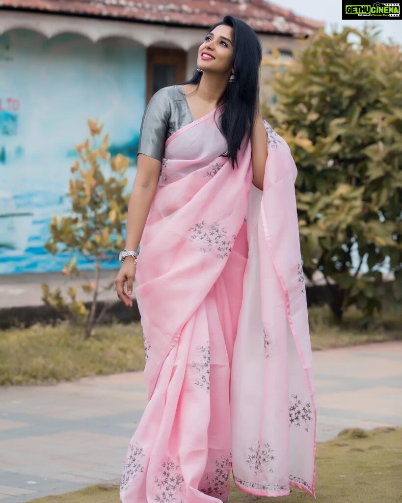 Nyla Usha Instagram – Easing down with some posing. All time fav drape ...