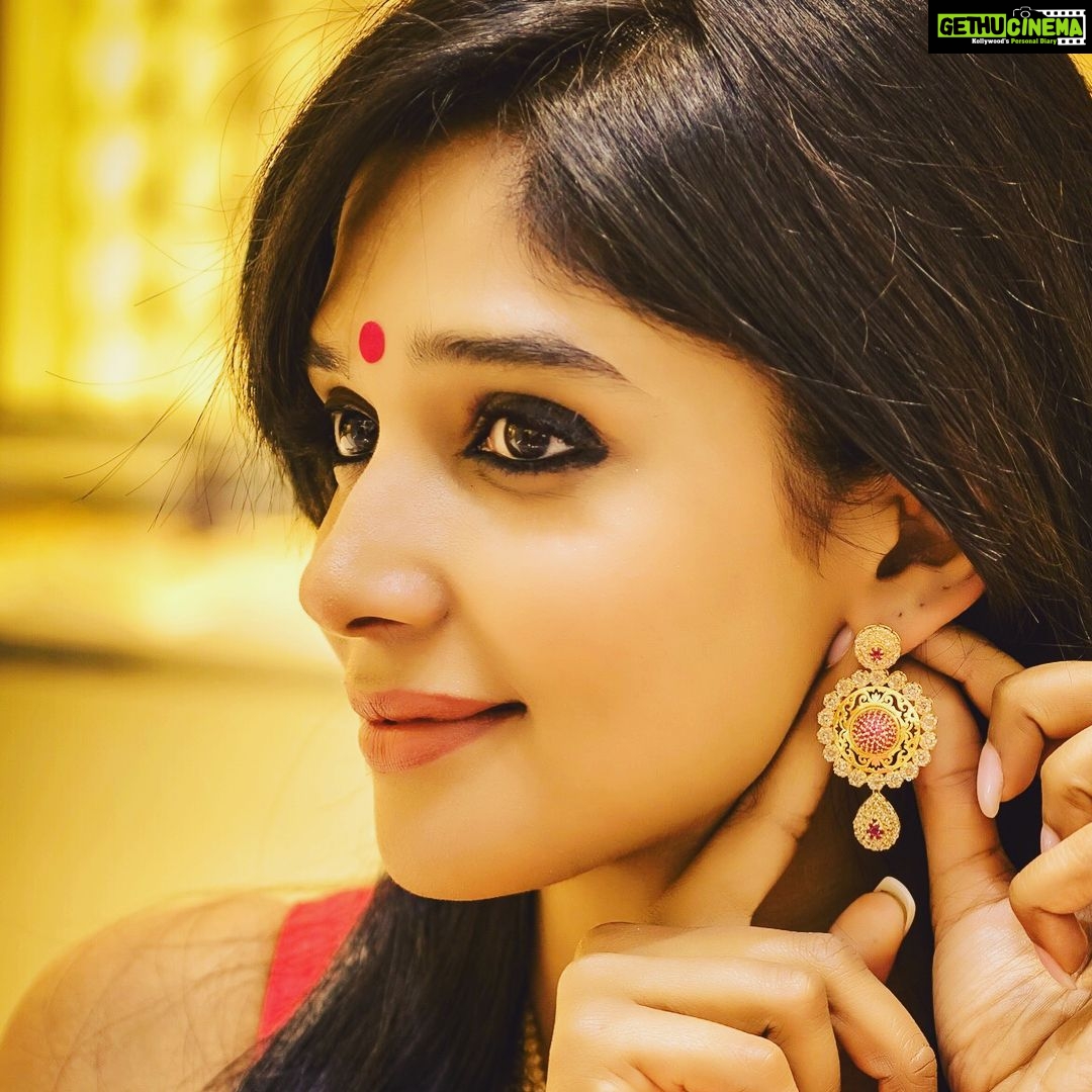 Nyla Usha Instagram – Gold is part of our lives Right from birth rituals to weddings…every ...