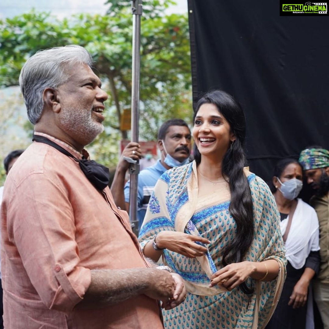 Nyla Usha Instagram – The Creator… The Legend🔥 Joshiy Sir♥️. . Sharing ...