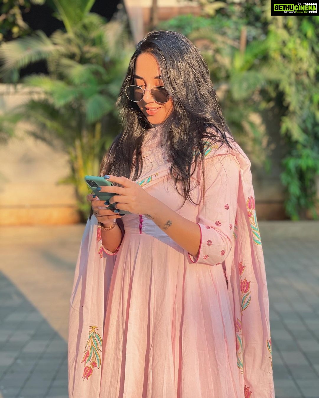 Actress Prajakta Koli HD Instagram Photos and Wallpapers December 2020 ...