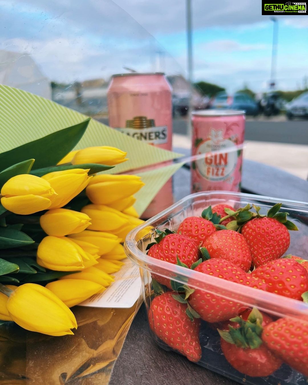 Prajakta Koli Instagram – Chutti day photo dump. 🥰 Camden Town | Gethu ...