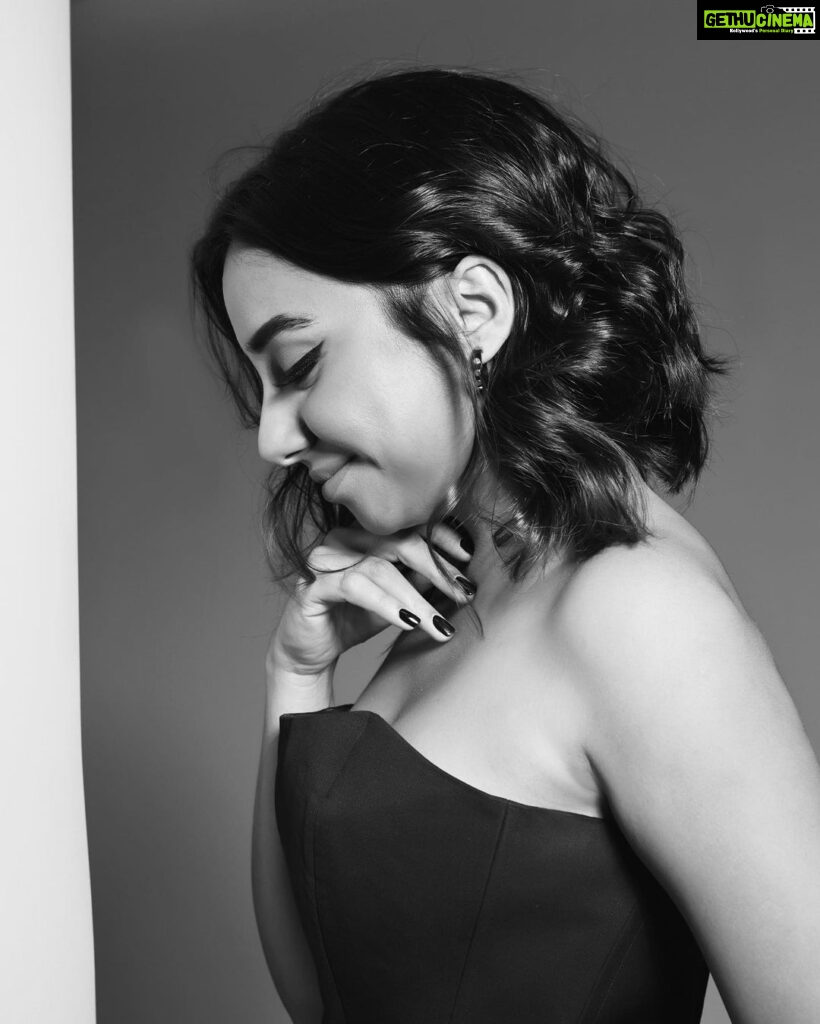 Prajakta Koli Instagram – Dreaming of you in black and white. 🤍 … Thank ...