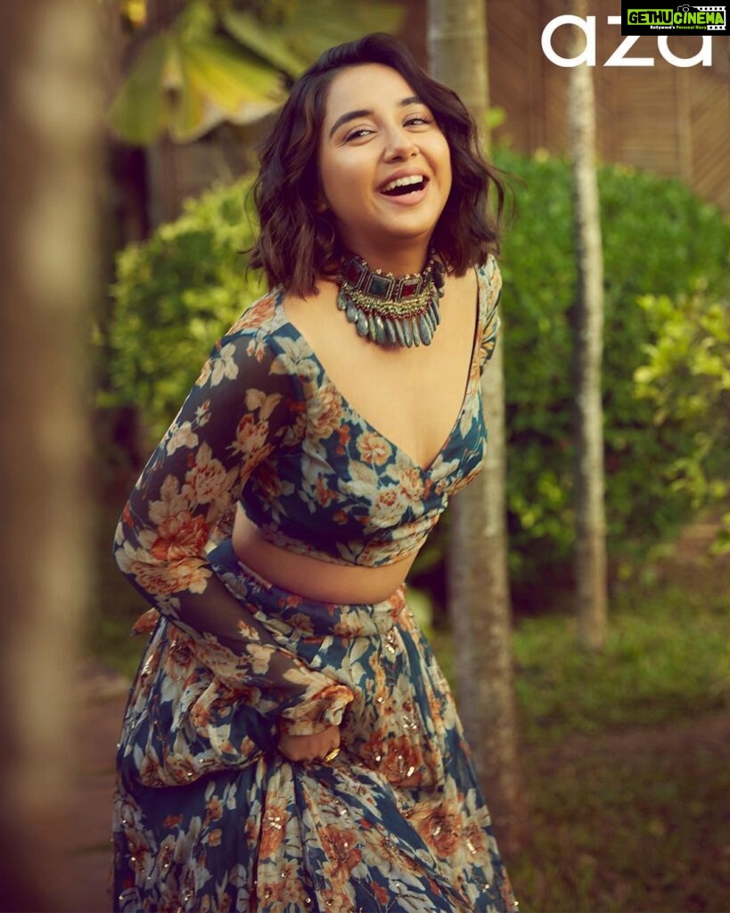 Prajakta Koli Instagram – ☀️ .. For @azafashions .. Makeup by ...