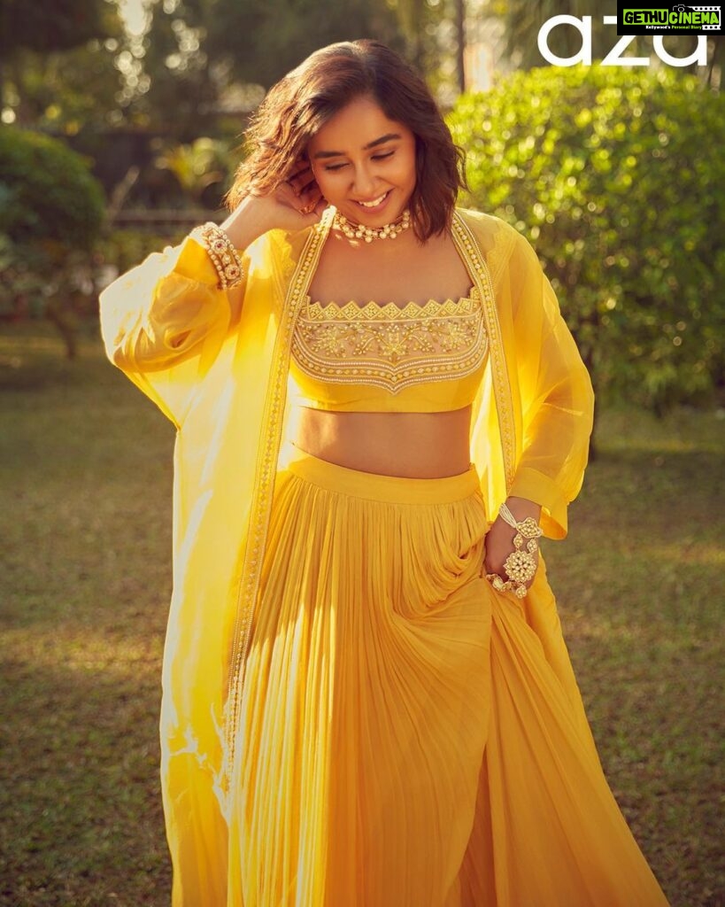 Prajakta Koli Instagram – 🦋 .. Designer : @asthanarangofficial Necklace ...