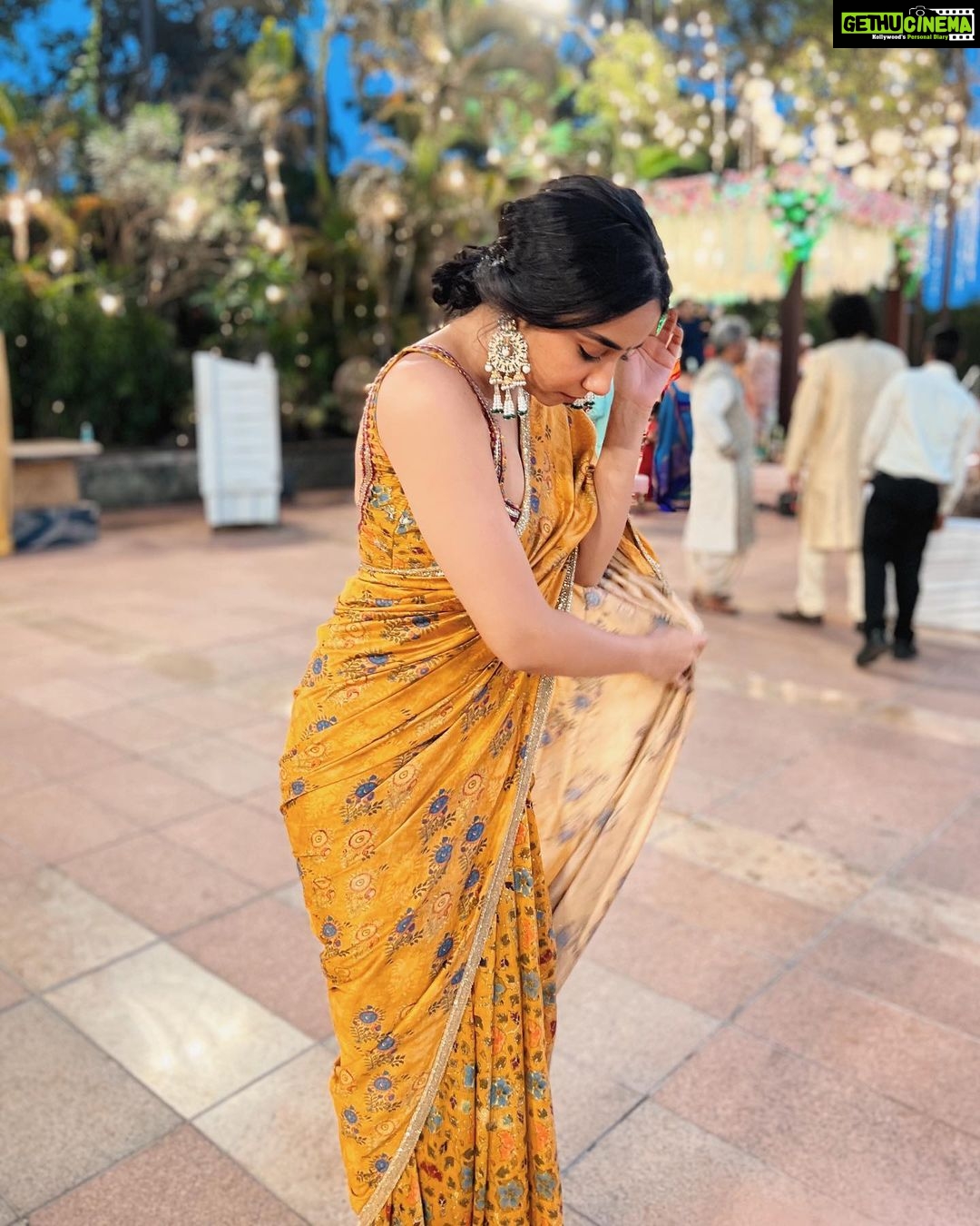 Actress Prajakta Koli HD Instagram Photos and Wallpapers December 2021 ...