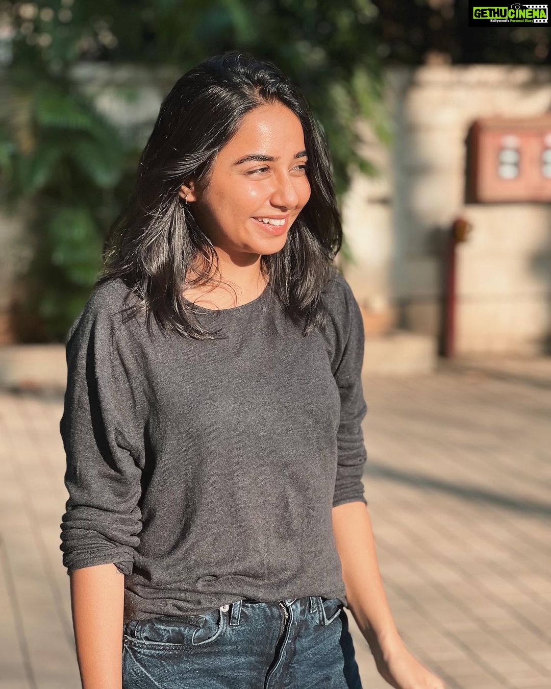 Actress Prajakta Koli HD Instagram Photos and Wallpapers December 2021 ...