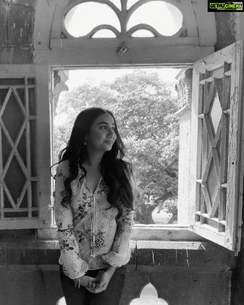 Prajakta Koli Instagram - I’d wanna be Mithu. Hi @mipalkarofficial . I miss you. - Gethu Cinema