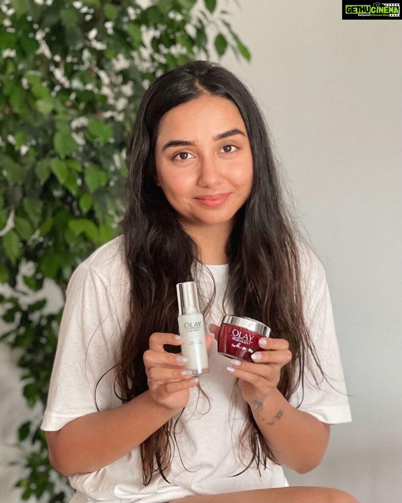 Prajakta Koli Instagram - Me looking at anyone walking into the room ...