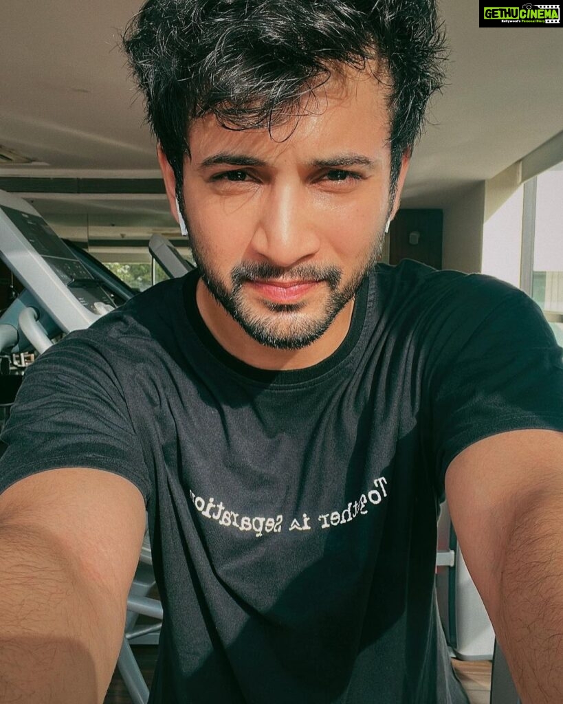 Actor Rohit Suresh Saraf HD Instagram Photos and Wallpapers June 2022 ...