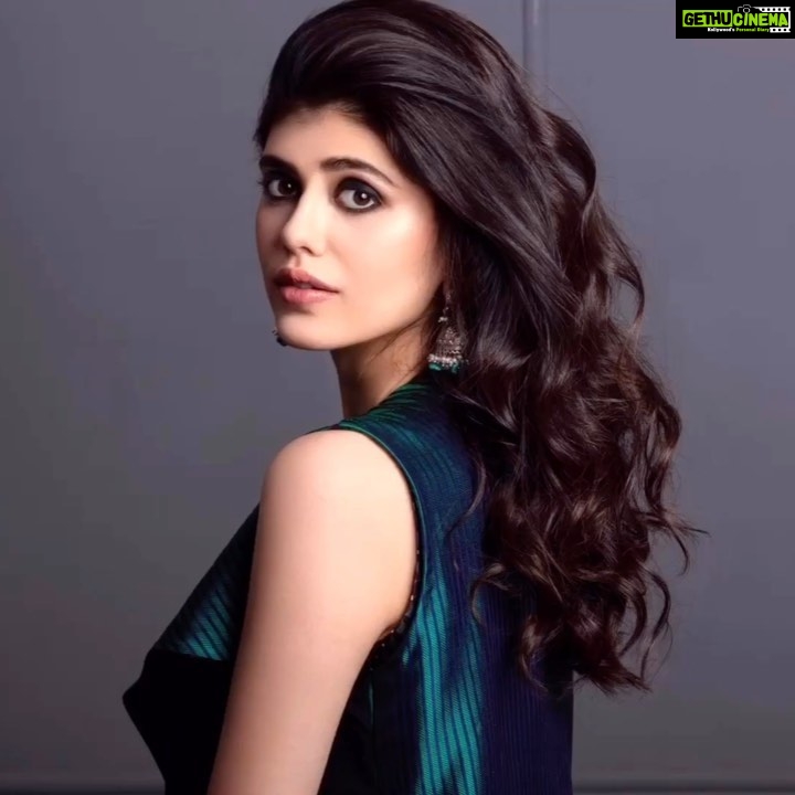 Sanjana Sanghi Instagram – Decided to indulge in some sweet nostalgia of Pre-Quarantine work ...