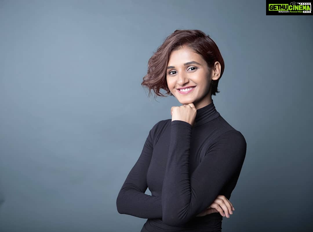 Shakti Mohan Instagram – Live it while you got it 🌿 . . 📷 @shaurya ...