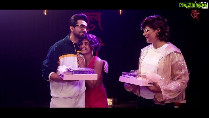 Shakti Mohan Instagram – “Nritya Shakti hume de na daata mann ka ...
