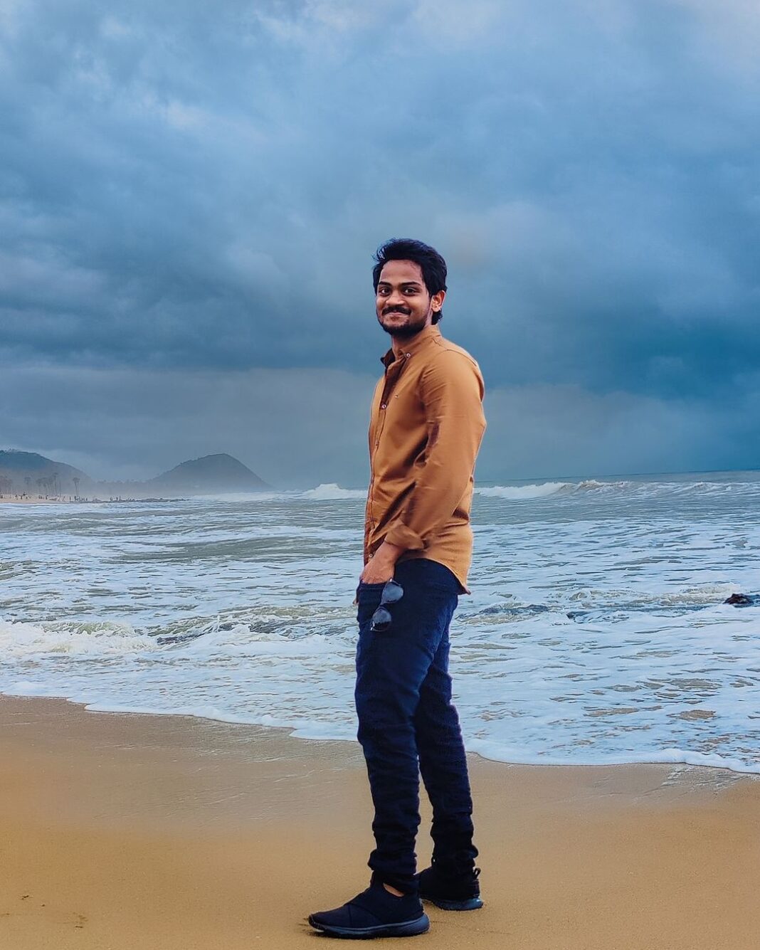 Actor Shanmukh Jaswanth Kandregula HD Photos and Wallpapers July 2021 ...