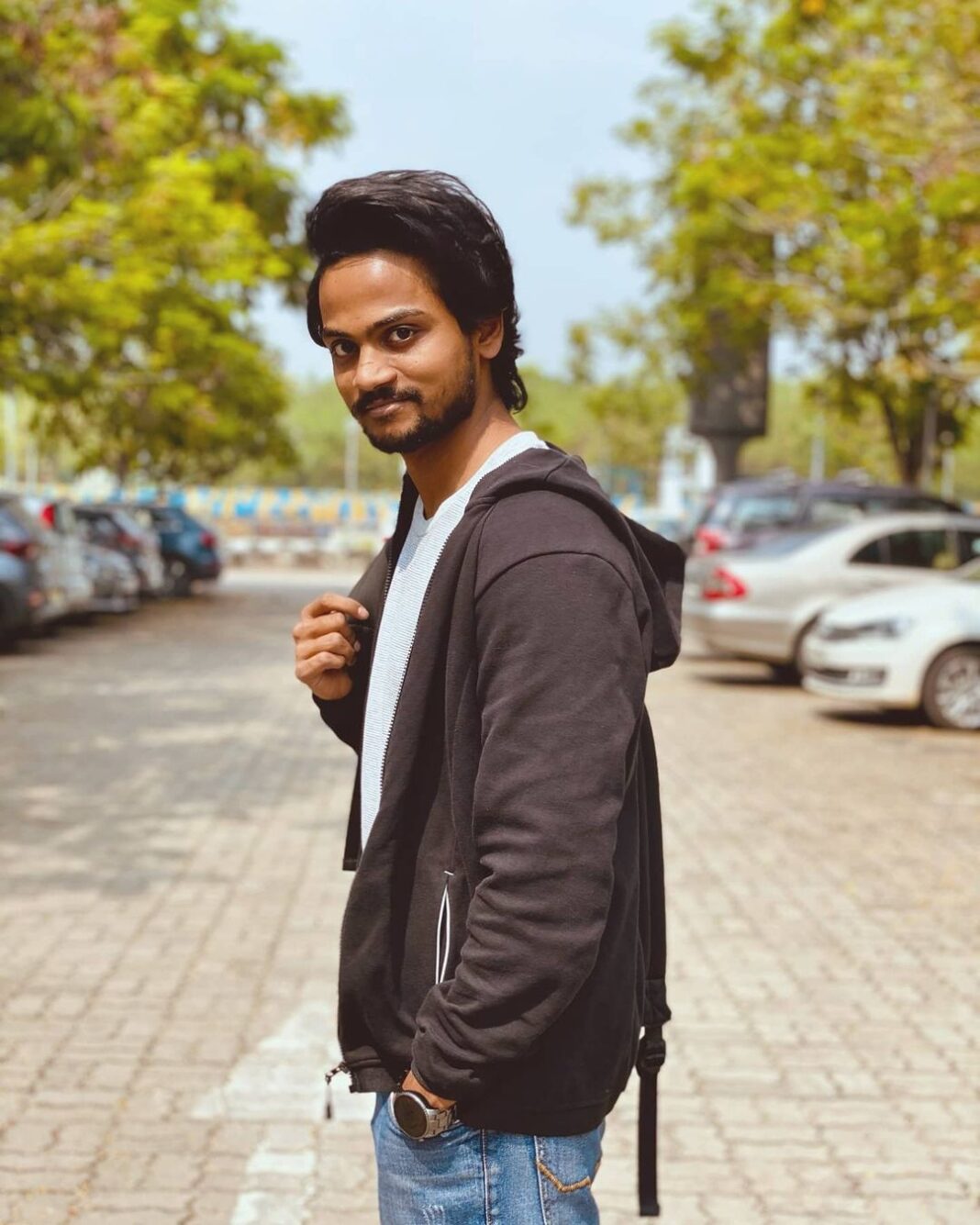 Actor Shanmukh Jaswanth Kandregula HD Photos and Wallpapers October ...