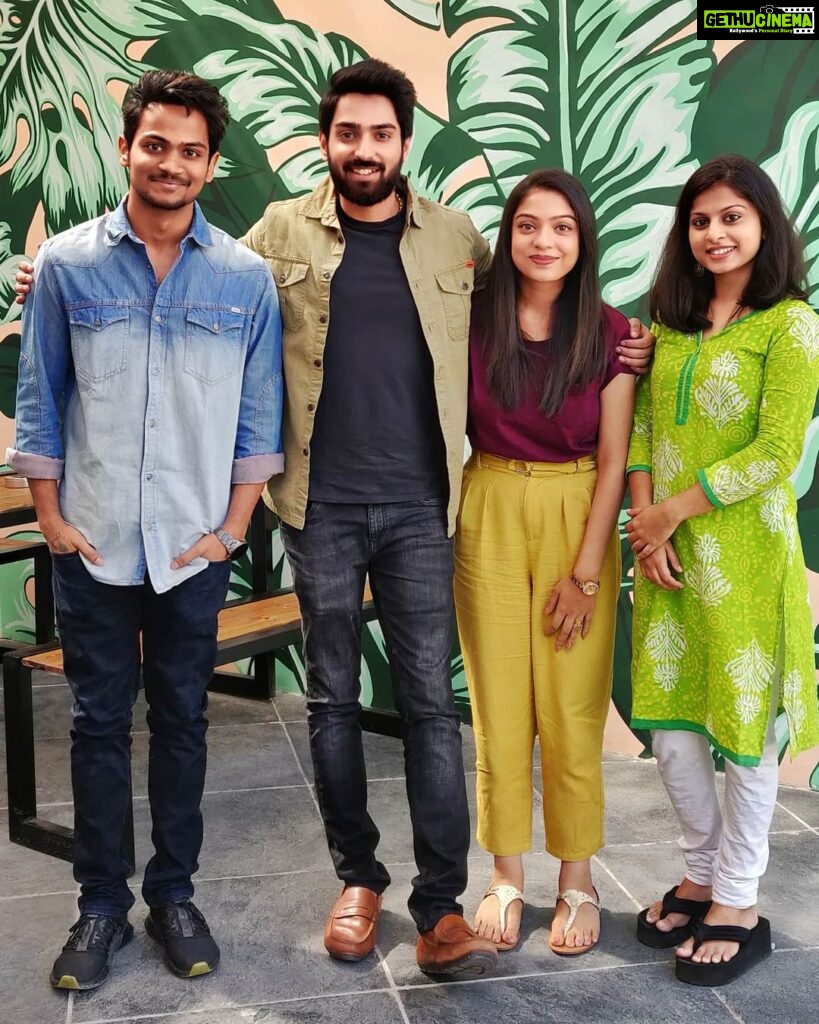 Shanmukh Jaswanth Kandregula Instagram - Being happy never goes out of style. P C : @captain ...