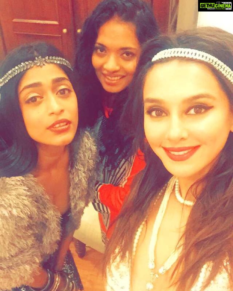 Shibani Dandekar Instagram – great Bartender gig in Hyderabad last ...