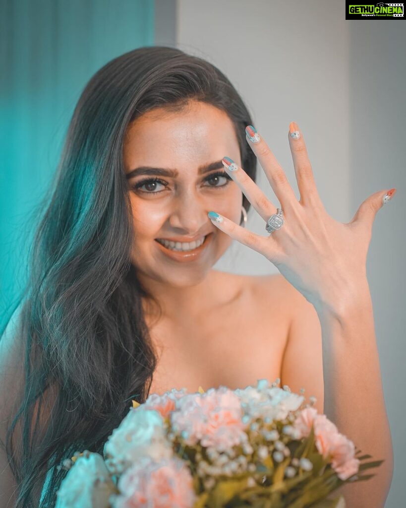 Actress Tejasswi Prakash HD Instagram Photos and Wallpapers September ...