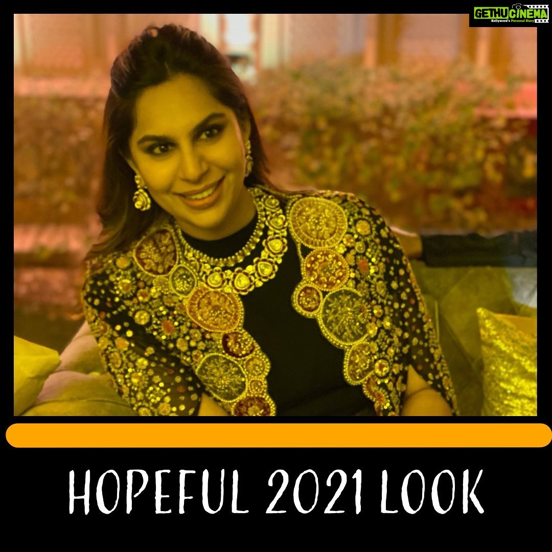 Upasana Kamineni Instagram – Awaiting a fab year ahead🤩 Lots of love ️ ...