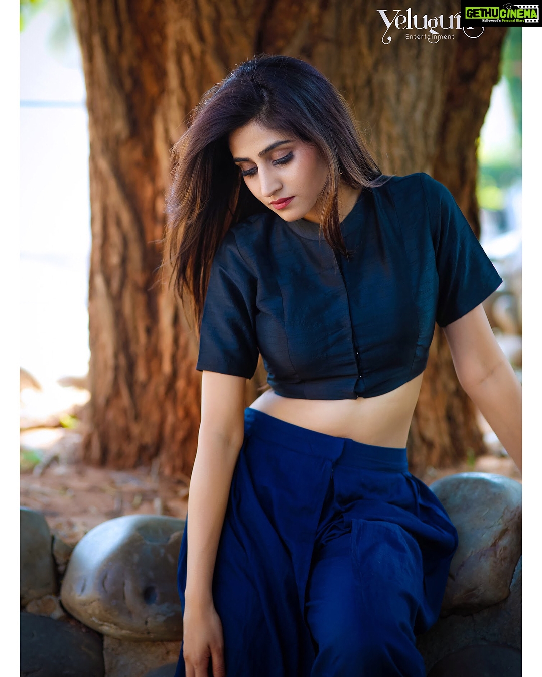 Varshini Sounderajan Instagram – When I go candid!!!! For #dhee10 tonight in @nandini5402 ur my ...