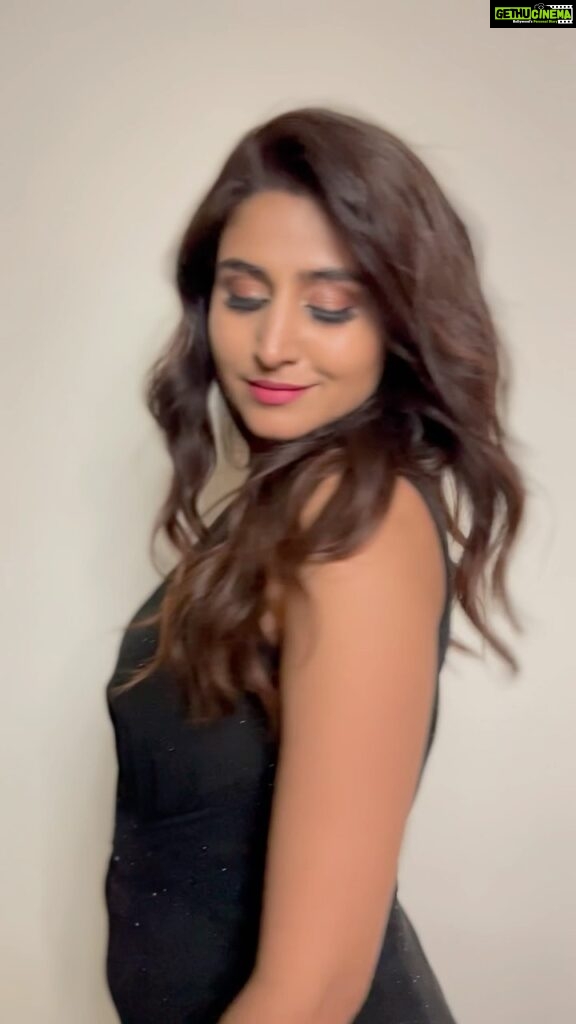 Actress Varshini Sounderajan HD Instagram Photos and Wallpapers ...