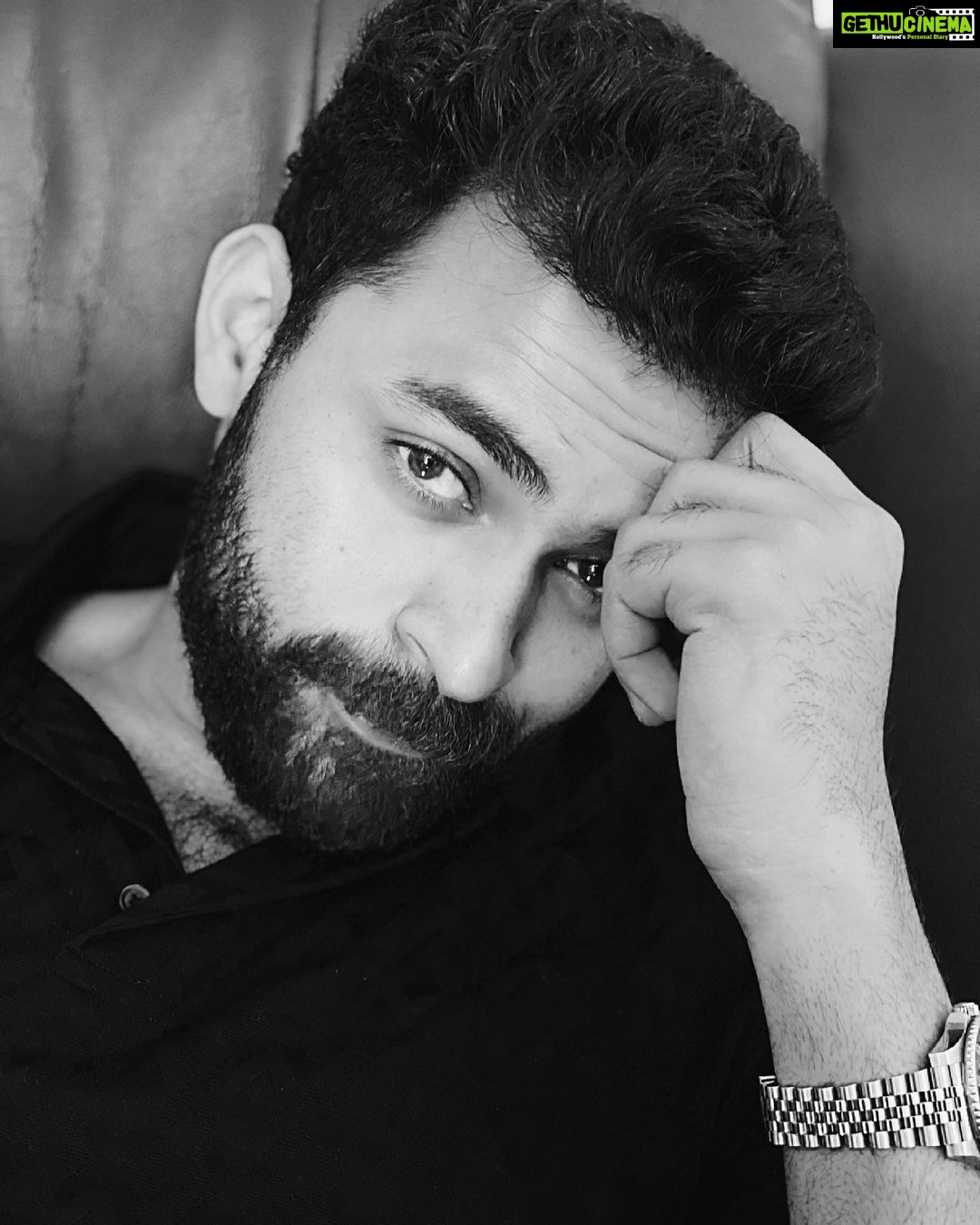 Actor Varun Tej HD Photos and Wallpapers May 2021 - Gethu Cinema