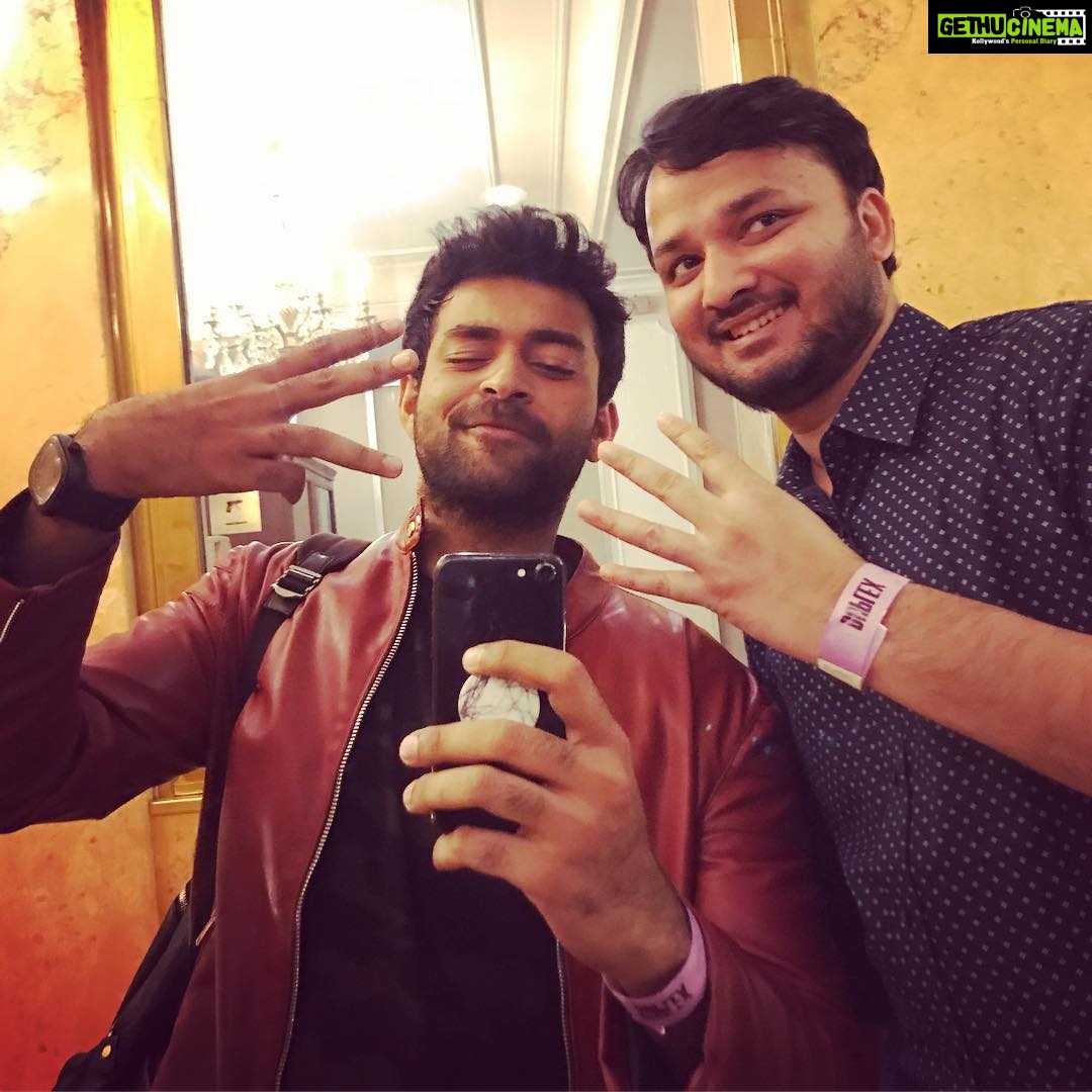 Varun Tej Instagram – #Throwback.. Chilling with my boy @sidmudda in ...