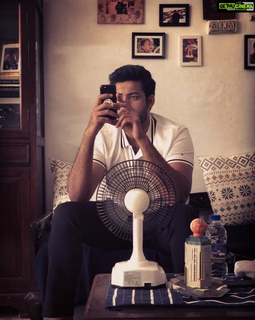 Varun Tej Instagram - #Throwback.. Chilling with my boy @sidmudda in ...