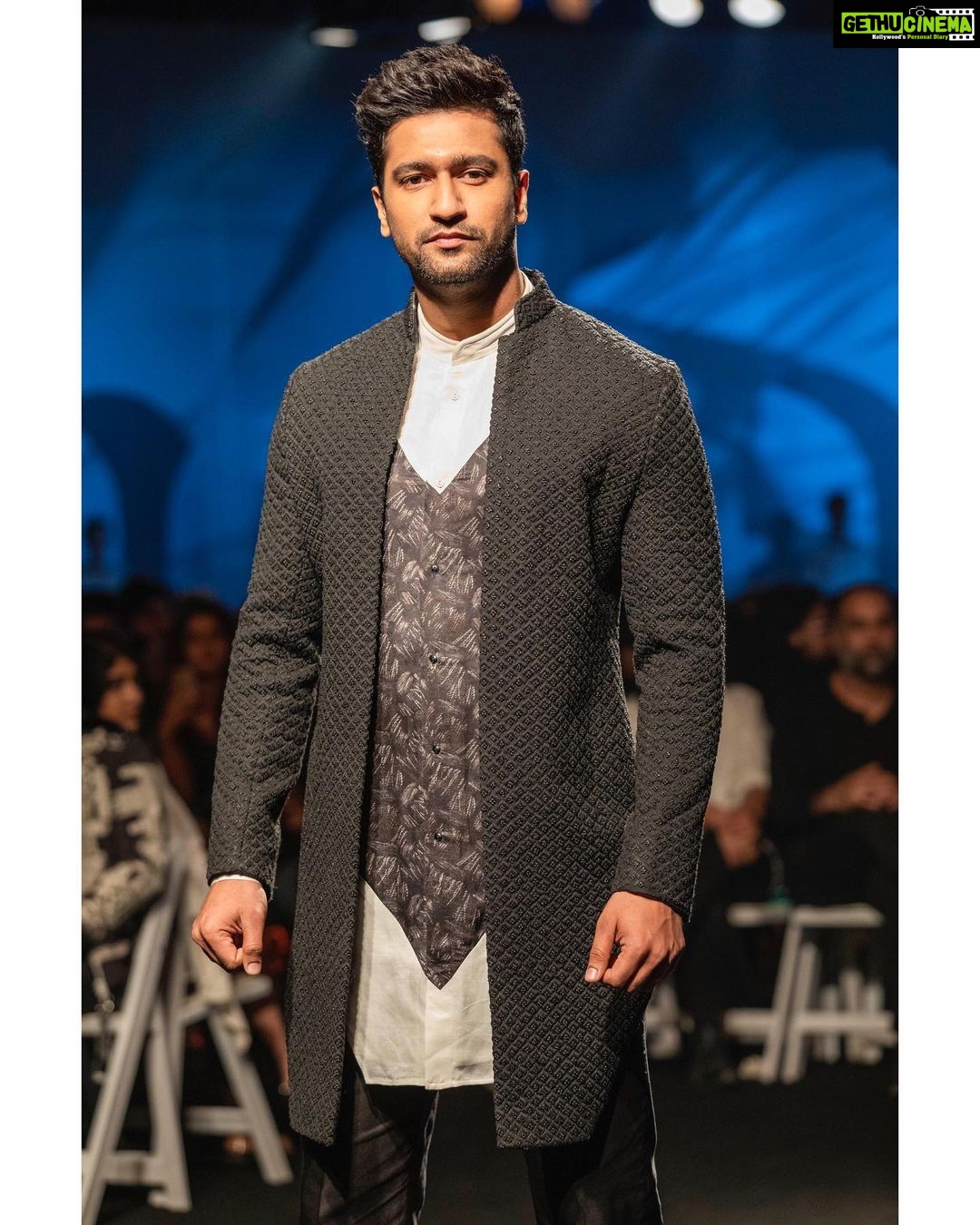 Vicky Kaushal Instagram – #aboutlastnight . Kicking off @lakmefashionwk ...