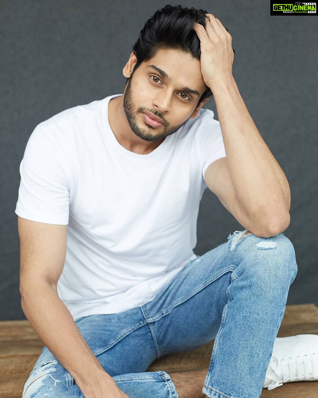 Actor Abhimanyu Dasani HD Photos and Wallpapers May 2020 | Gethu Cinema