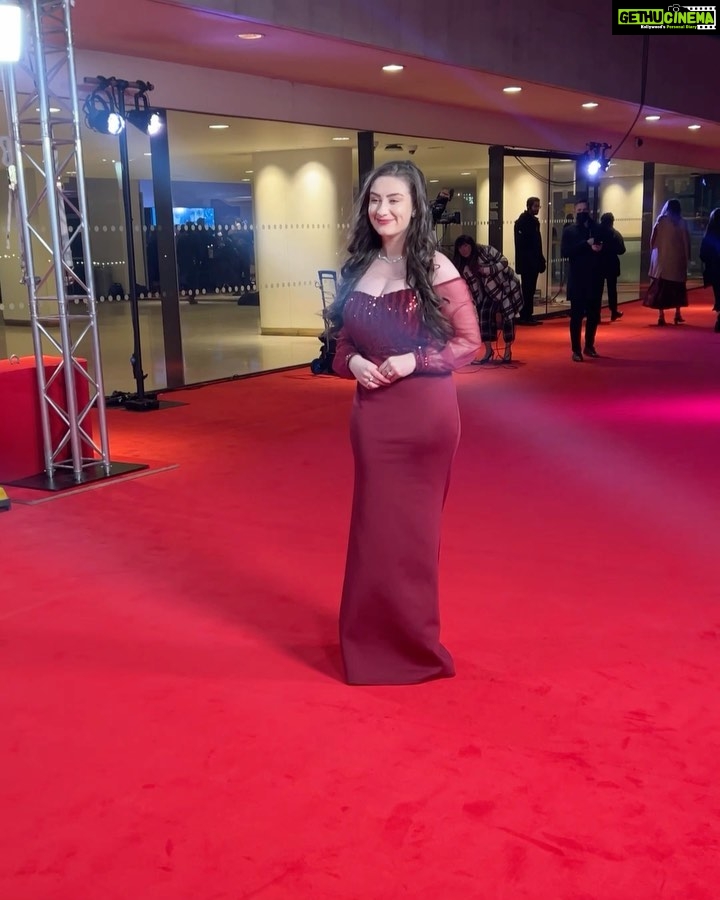 Amber Doig Thorne Instagram – The Category Is: Match Your Dress To the ...