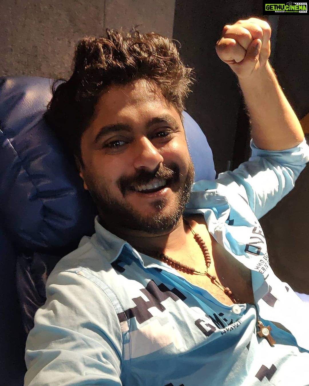 Actor Antony Varghese HD Instagram Photos and Wallpapers November 2020 ...