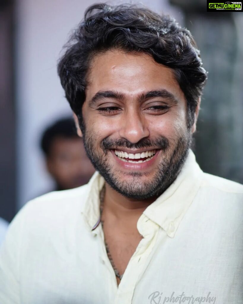 Actor Antony Varghese HD Photos and Wallpapers October 2022 - Gethu Cinema