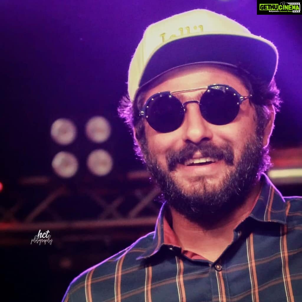 Actor Antony Varghese HD Photos and Wallpapers February 2020 - Gethu Cinema