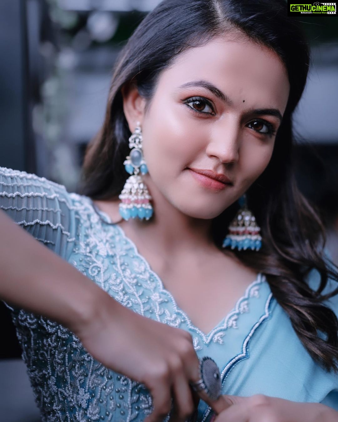 Actress Aparna Das HD Instagram Photos and Wallpapers September 2022 ...