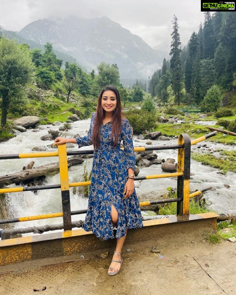 Actress Bhanu Sri Mehra HD Photos and Wallpapers August 2022 - Gethu Cinema