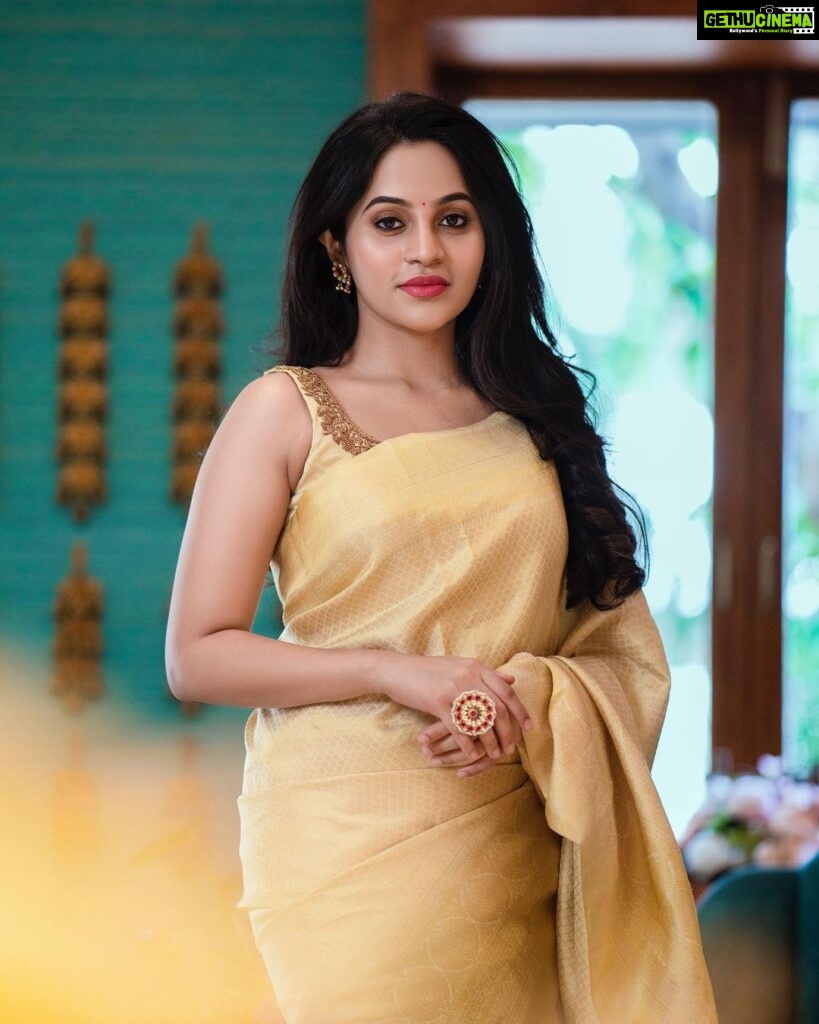 Actress Bhavani Sre HD Photos and Wallpapers November 2020 - Gethu Cinema