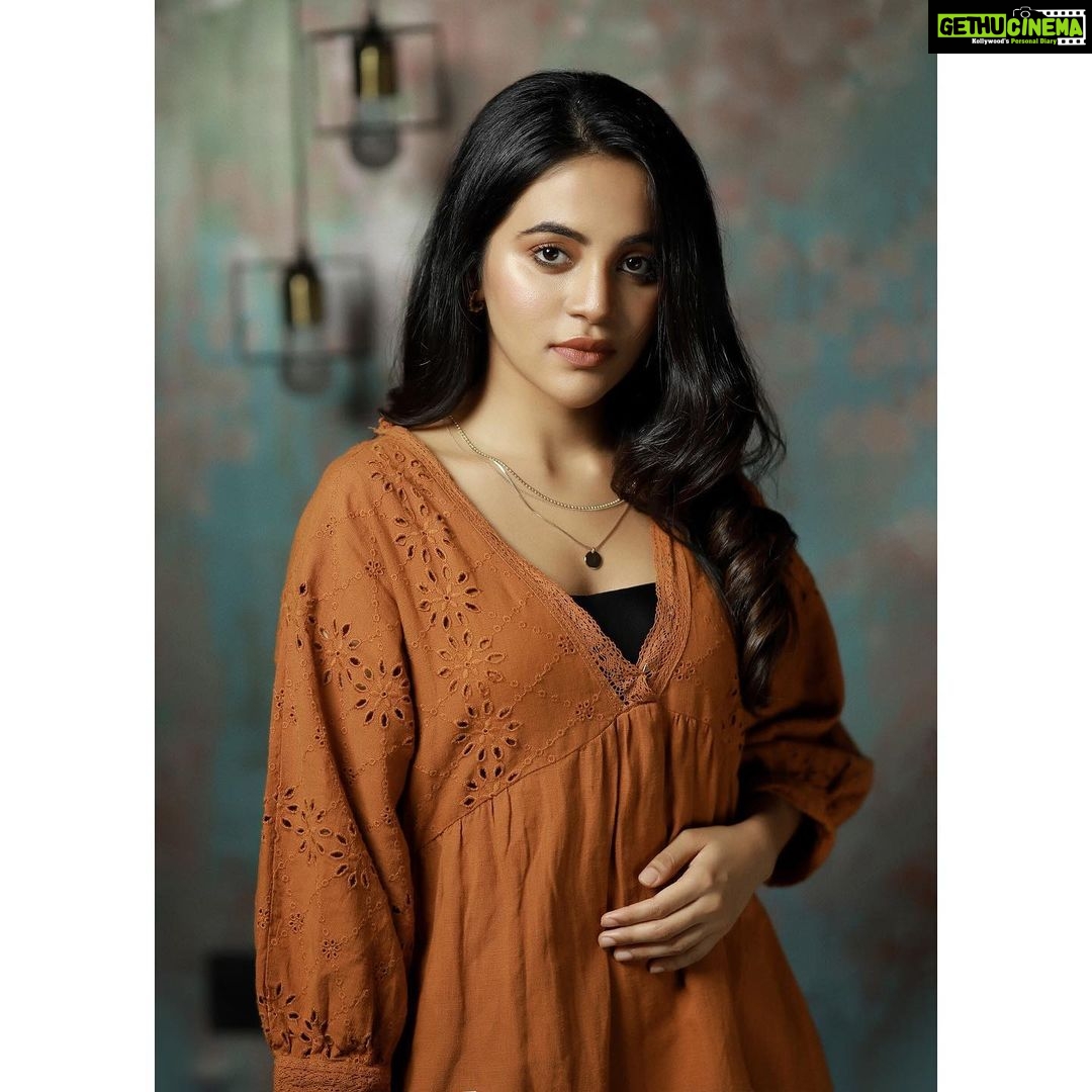 Bhavani Sre Instagram – Just a girl, growing wings🦋 Photography ...