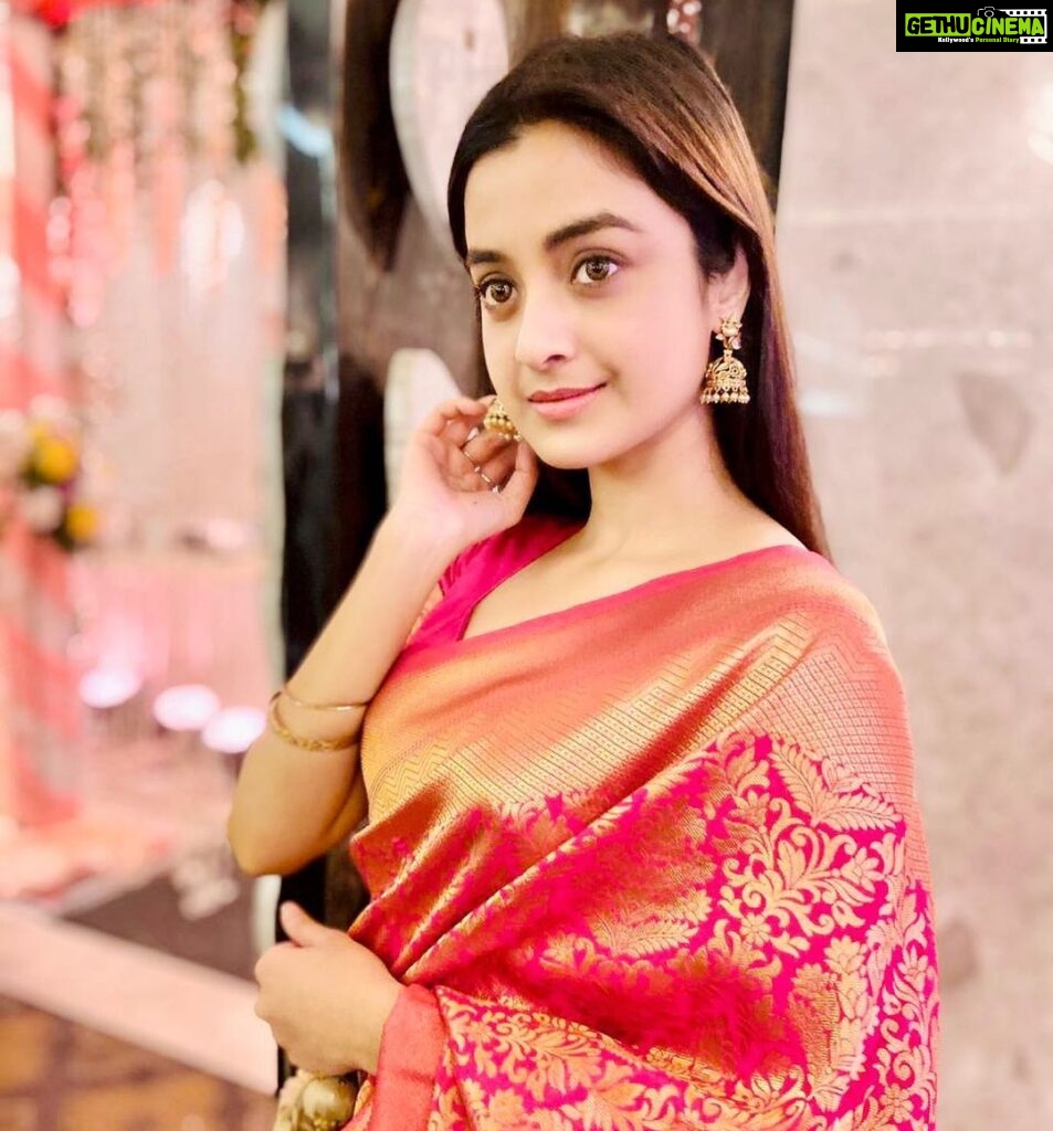 Actress Darshana Banik HD Photos and Wallpapers March 2021 - Gethu Cinema