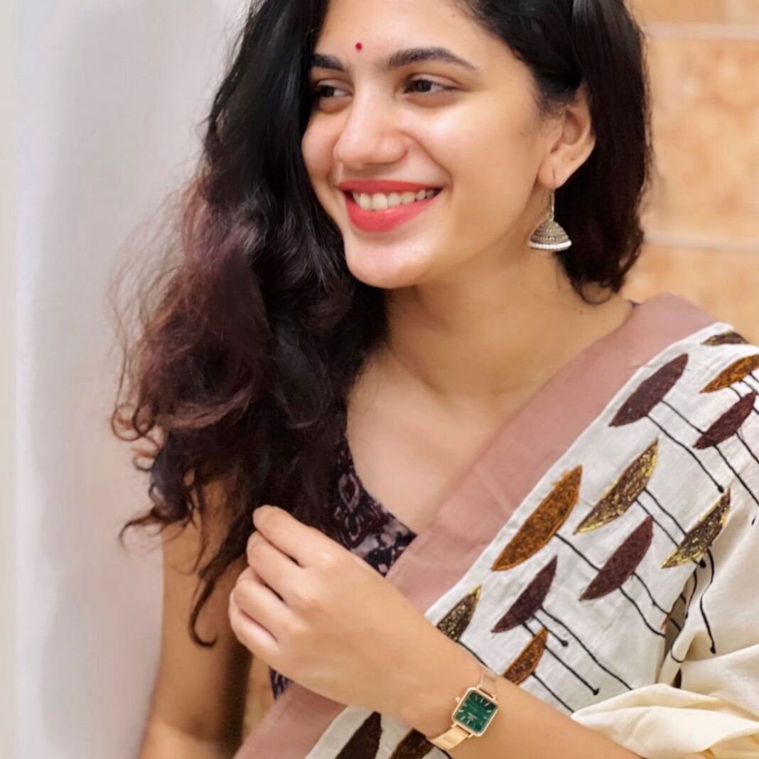 Deepa Thomas Instagram – I’ll give you the visuals and you give the ...