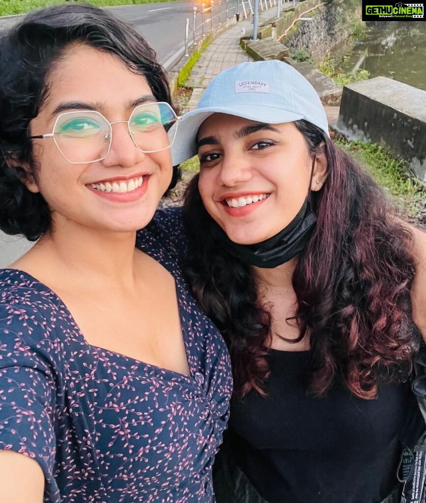 Actress Deepa Thomas HD Instagram Photos and Wallpapers June 2022 ...