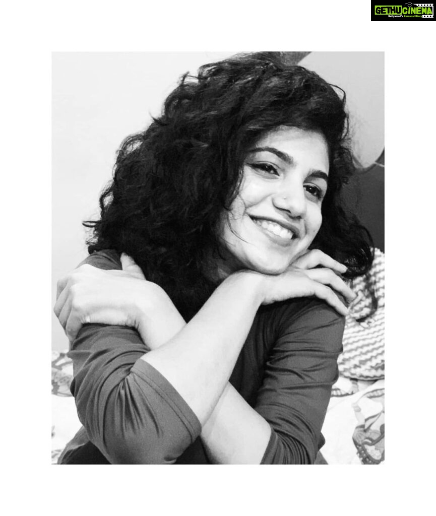 Actress Deepa Thomas HD Instagram Photos and Wallpapers October 2020 ...