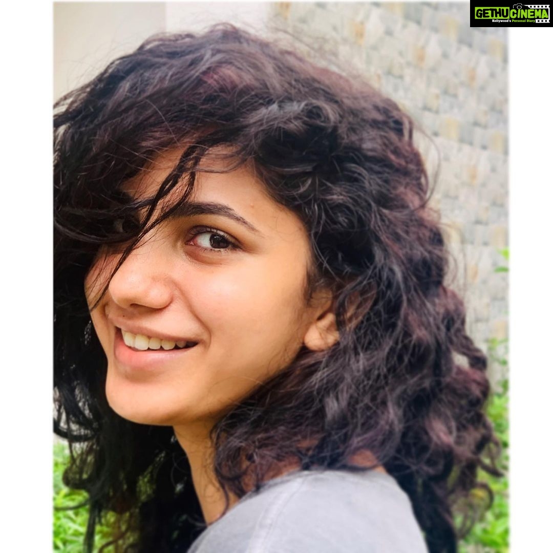 Deepa Thomas Instagram - 𝚂𝚛𝚎𝚎 𝙱𝚞𝚍𝚍𝚑𝚊, 𝚕𝚎𝚝 𝚖𝚎 𝚒𝚗 𝚢𝚘𝚞𝚛 𝚙𝚕𝚊𝚌𝚎 𝚏𝚘𝚛 𝚜𝚘𝚖𝚎𝚝𝚒𝚖𝚎 ...