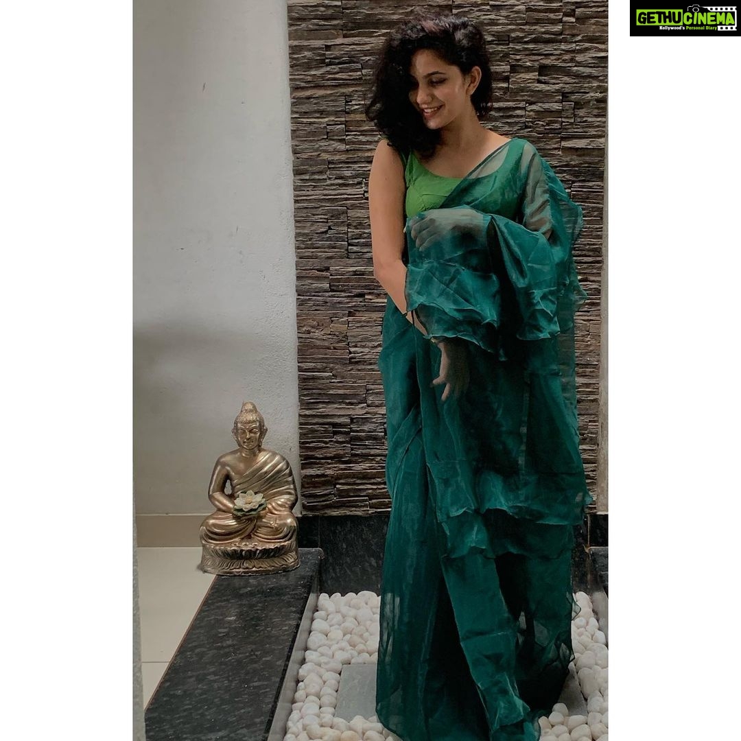 Deepa Thomas Instagram – 𝚂𝚛𝚎𝚎 𝙱𝚞𝚍𝚍𝚑𝚊, 𝚕𝚎𝚝 𝚖𝚎 𝚒𝚗 𝚢𝚘𝚞𝚛 𝚙𝚕𝚊𝚌𝚎 𝚏𝚘𝚛 𝚜𝚘𝚖𝚎𝚝𝚒𝚖𝚎 ...
