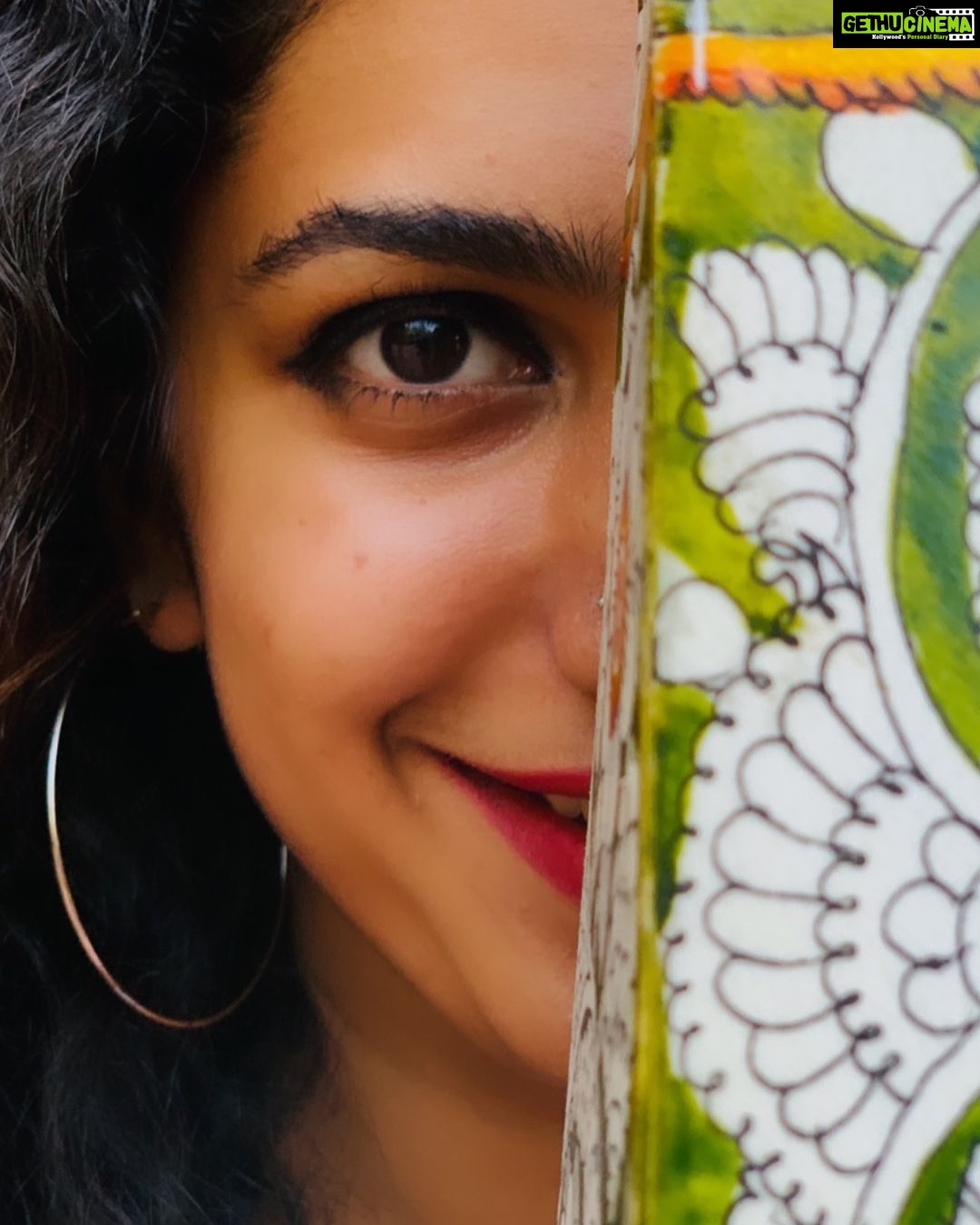 Actress Deepa Thomas HD Instagram Photos and Wallpapers April 2019 ...