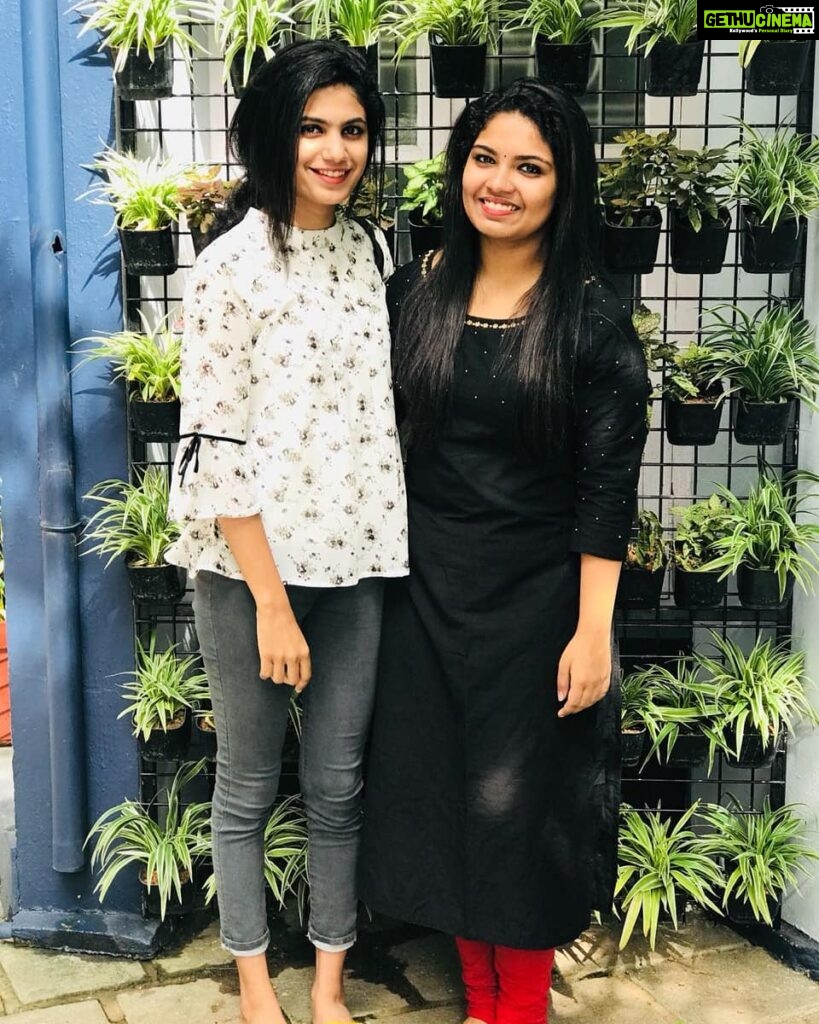 Actress Deepa Thomas HD Instagram Photos and Wallpapers December 2018 ...