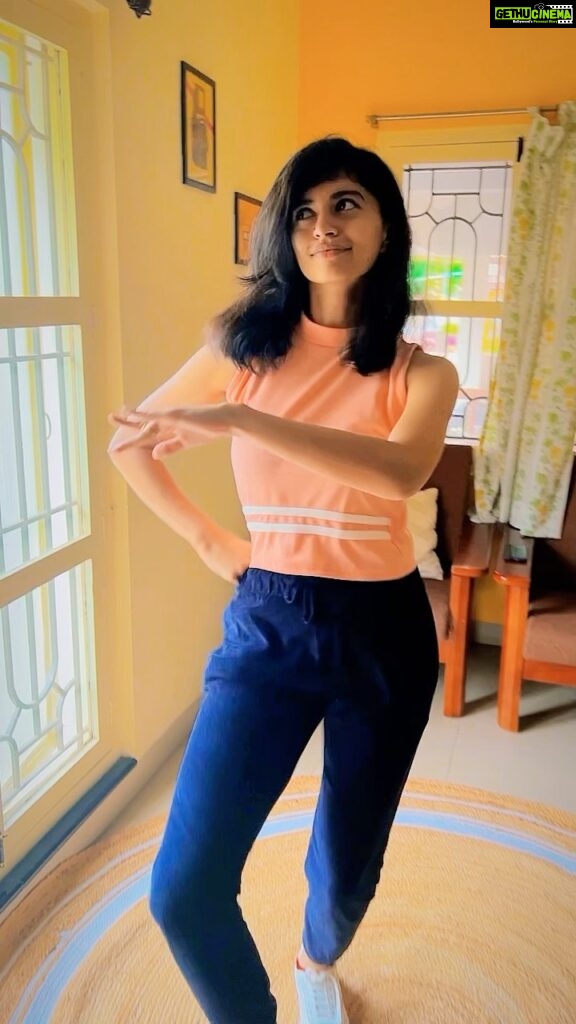 Actress Harija HD Instagram Photos and Wallpapers June 2022 | Gethu Cinema