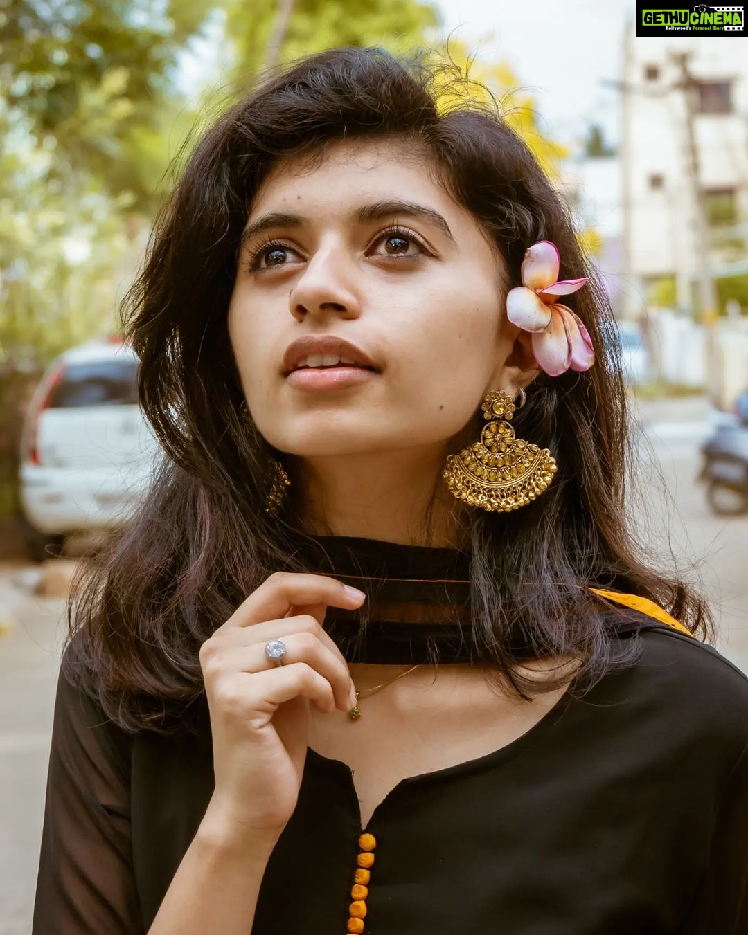 Actress Harija HD Photos and Wallpapers May 2022 - Gethu Cinema