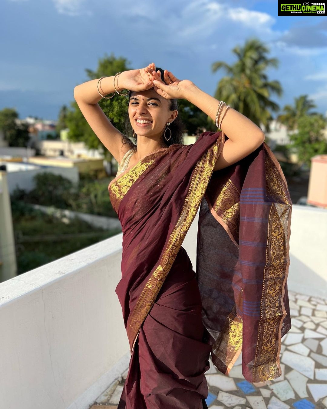 Actress Harija HD Instagram Photos and Wallpapers June 2022 | Gethu Cinema