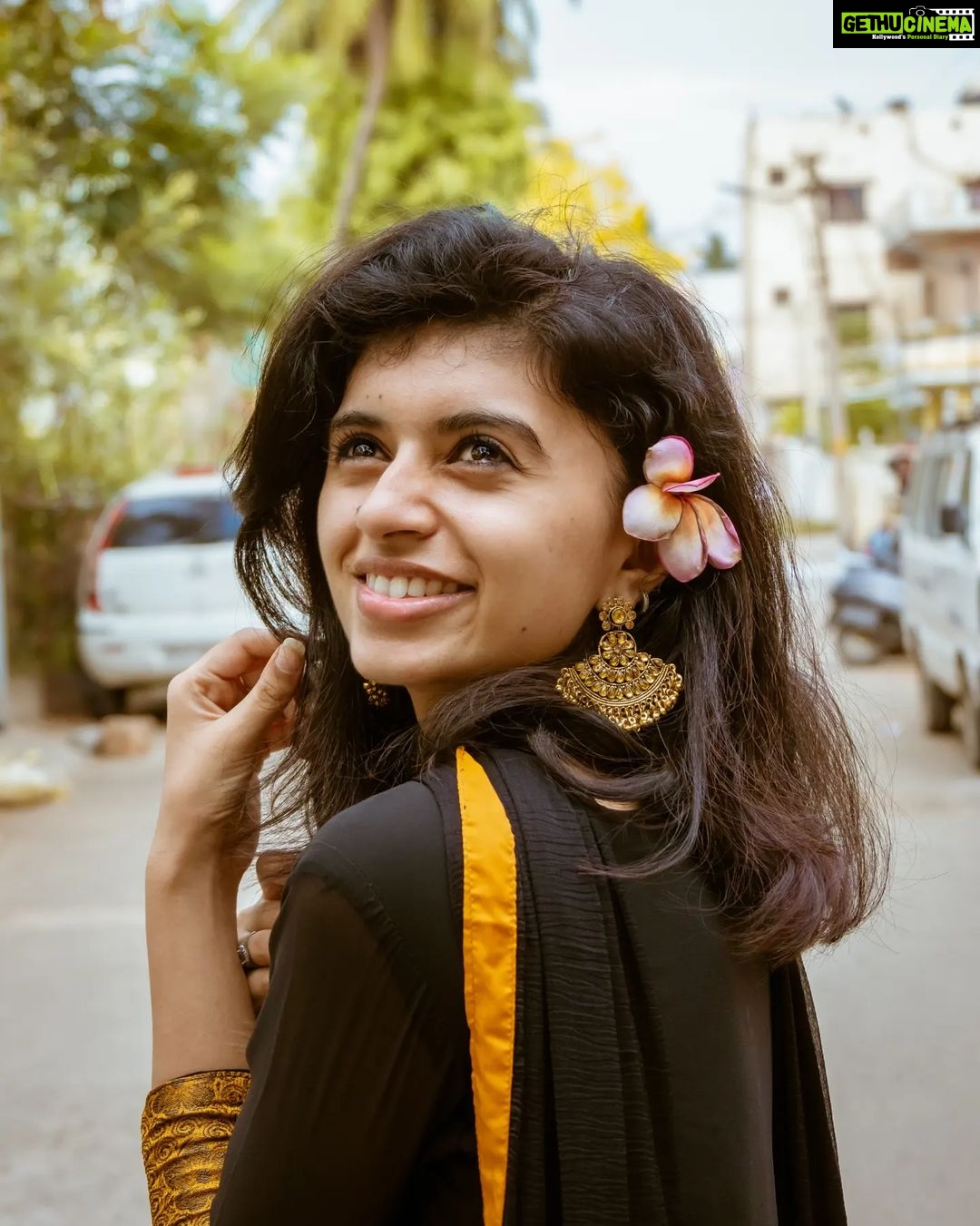 Actress Harija HD Photos and Wallpapers May 2022 - Gethu Cinema